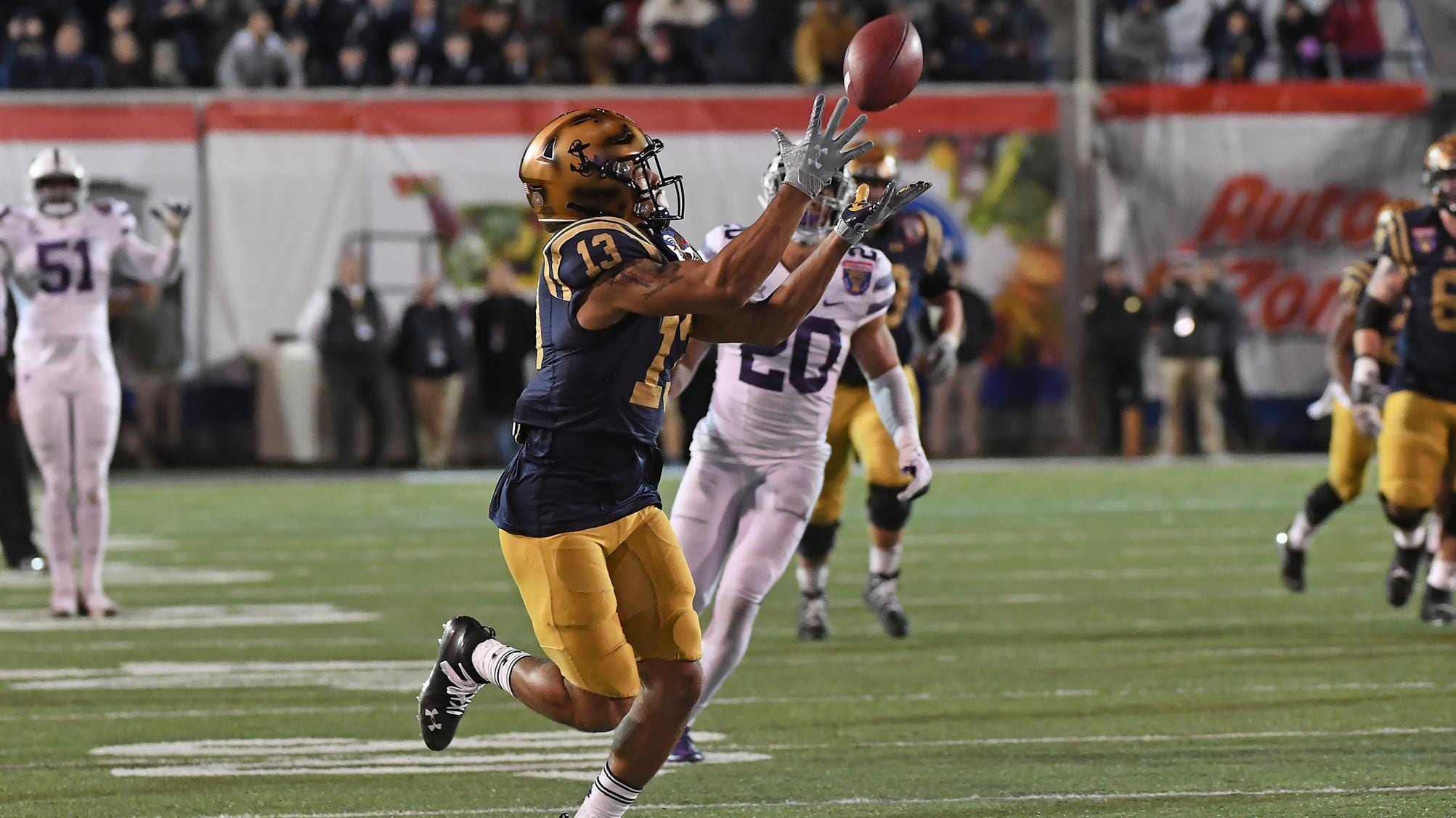 How To Be A Great College Football Fan Without Driving Everyone Else ...